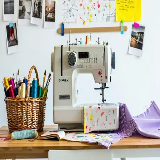 How to Thread a Singer Sewing Machine: 6 Easy Steps (Beginner's Guide 2025)