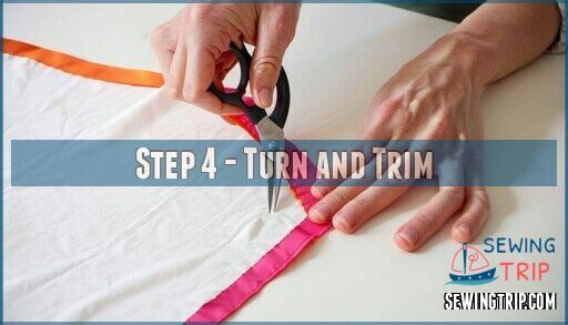 Hong Kong Finish in Sewing: Pro Tips for Perfect Seam Edges